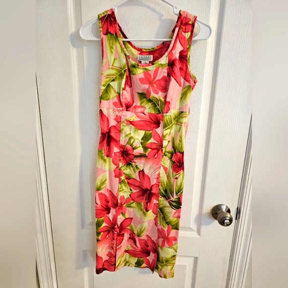 Uniform John Paul Richard | Dresses | Uniform John Paul Richard Floral ...